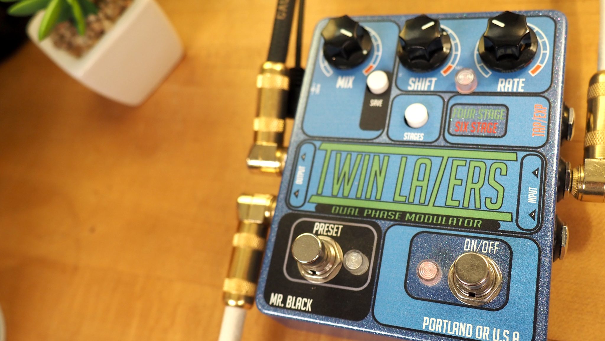 Mr. Black Twin Lazers Dual Phase Modulator 3 - Pedal of the Day